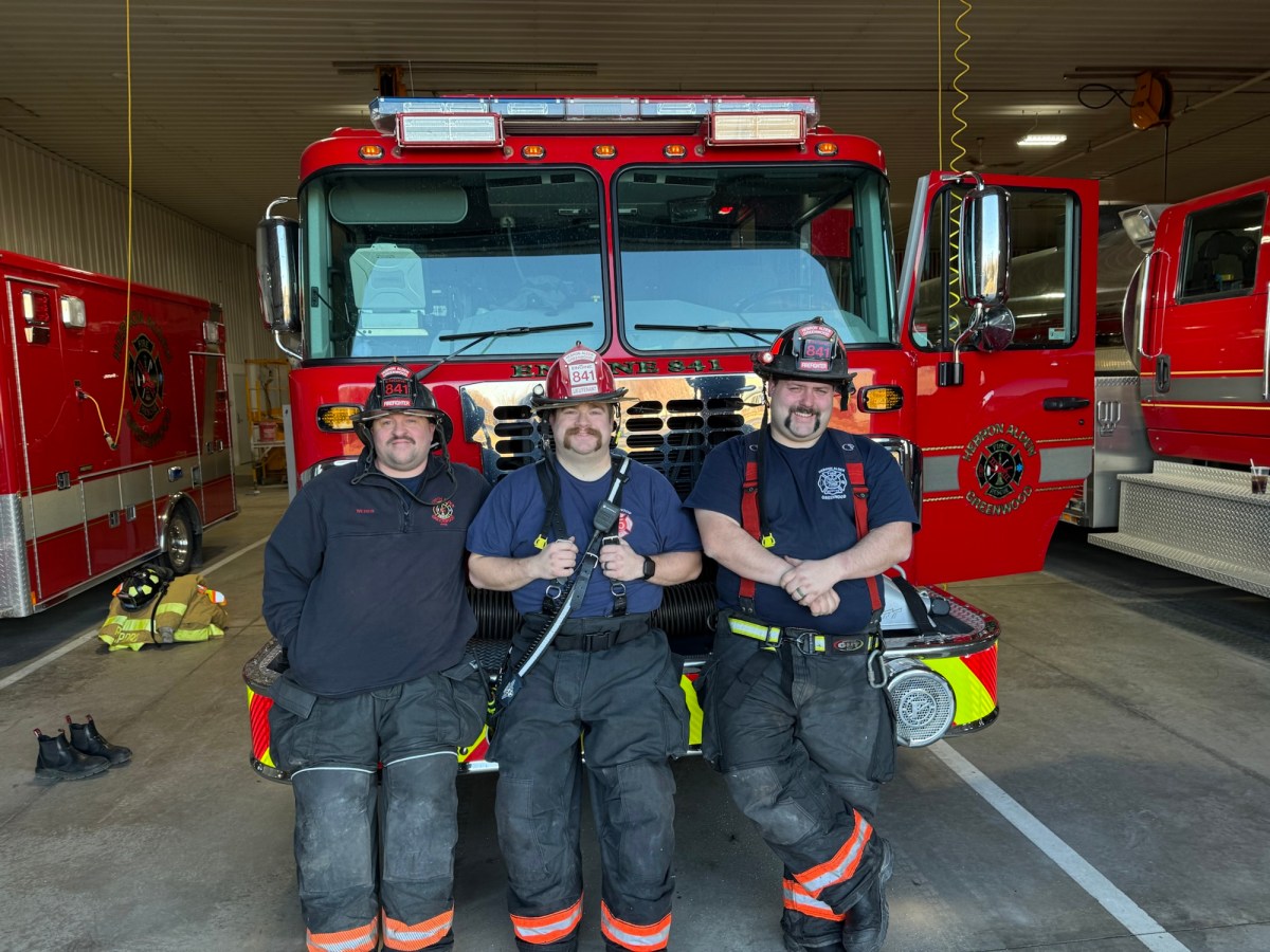 Engine and Chief respond Mutual Aid for a structure fire – Hebron Alden ...